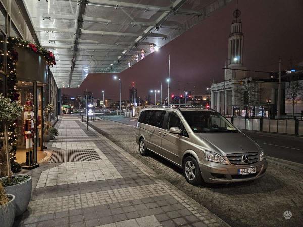 Pelēks Mercedes-Benz Viano 2012 Marijampole, ar dzinēja tilpumu 2.99 L un nobraukumu 362 tūkst. km par 17500 €, foto 2 vietnē AUTOMOTO.COM.LV