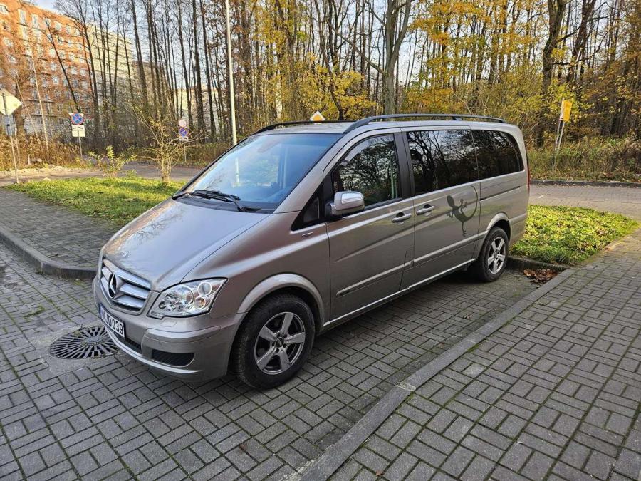 Pelēks Mercedes-Benz Viano 2012 Marijampole, ar dzinēja tilpumu 2.99 L un nobraukumu 362 tūkst. km par 17500 €, foto 4 vietnē AUTOMOTO.COM.LV