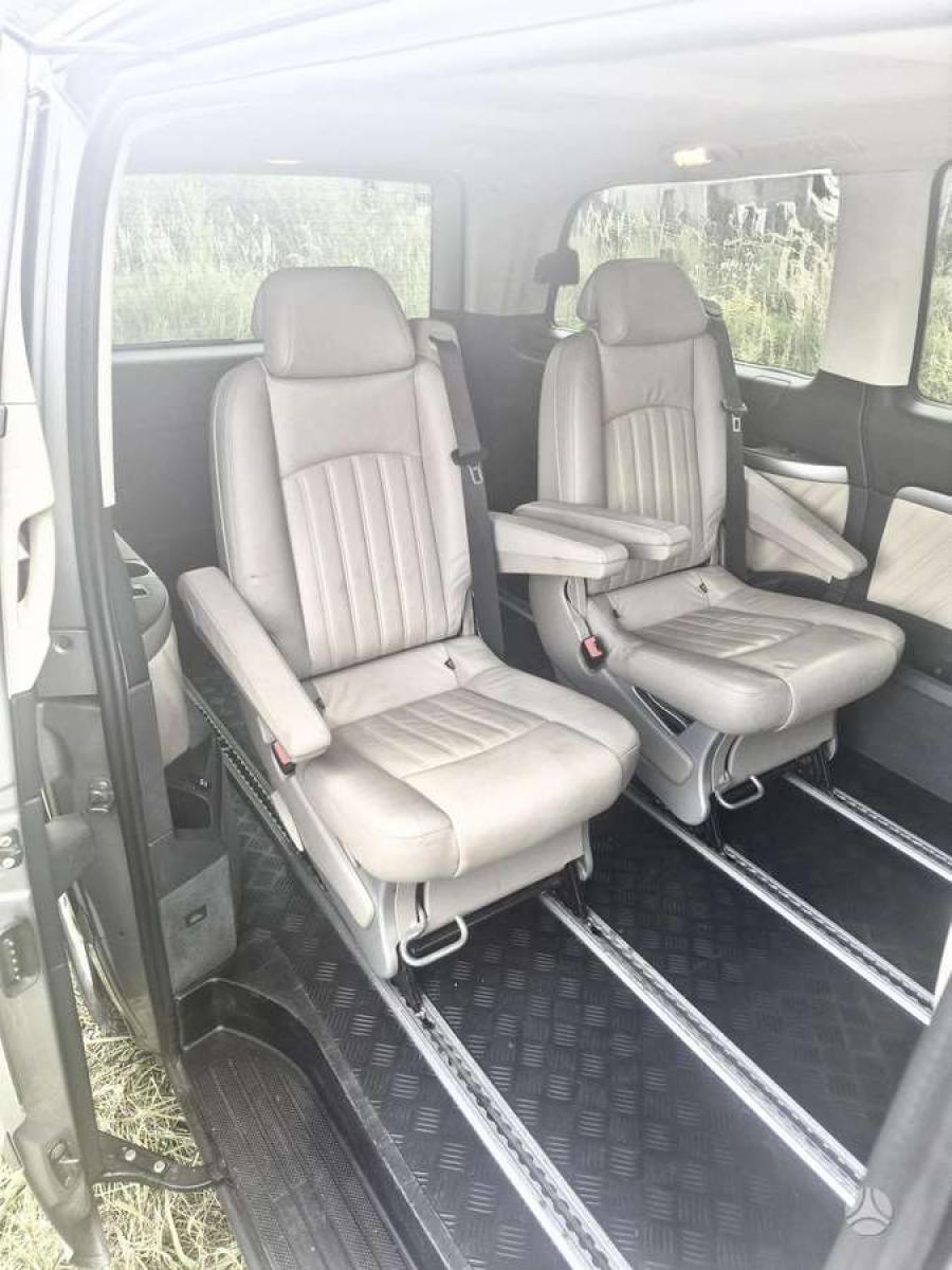 Pelēks Mercedes-Benz Viano 2012 Kauņa, ar dzinēja tilpumu 2.99 L un nobraukumu 354 tūkst. km par 10750 €, foto 23 vietnē AUTOMOTO.COM.LV