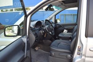 Pelēks Mercedes-Benz Viano 2014 Rīga, ar dzinēja tilpumu 3.00 L un nobraukumu 176 tūkst. km par 18000 €, foto 4 vietnē AUTOMOTO.COM.LV