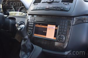 Pelēks Mercedes-Benz Viano 2014 Rīga, ar dzinēja tilpumu 3.00 L un nobraukumu 176 tūkst. km par 18000 €, foto 8 vietnē AUTOMOTO.COM.LV