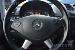 Pelēks Mercedes-Benz Viano 2014 Rīga, ar dzinēja tilpumu 3.00 L un nobraukumu 176 tūkst. km par 18000 €, foto 10 vietnē AUTOMOTO.COM.LV