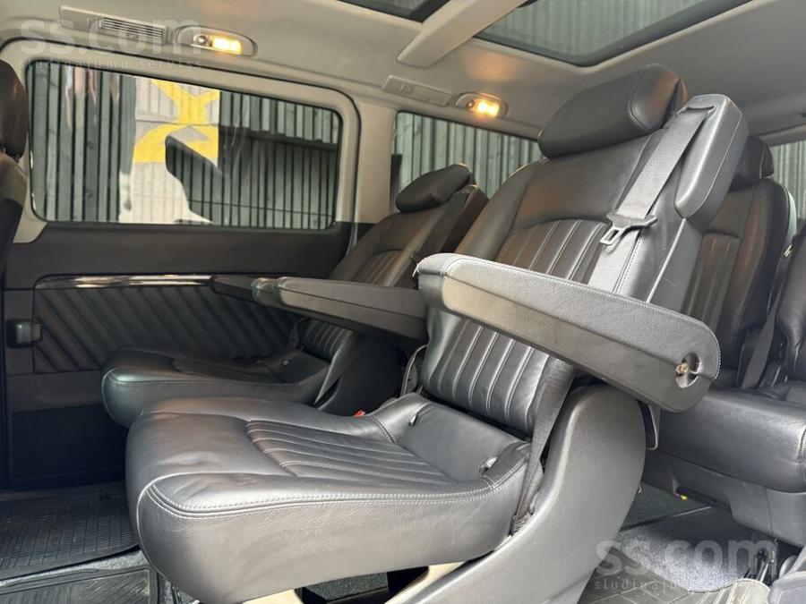 Pelēks Mercedes-Benz Viano 2016 Rīga, ar dzinēja tilpumu 3.00 L un nobraukumu 247 tūkst. km par 15500 €, foto 17 vietnē AUTOMOTO.COM.LV
