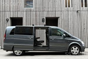 Pelēks Mercedes-Benz Viano 2016 Rīga, ar dzinēja tilpumu 3.00 L un nobraukumu 247 tūkst. km par 14800 €, foto 8 vietnē AUTOMOTO.COM.LV