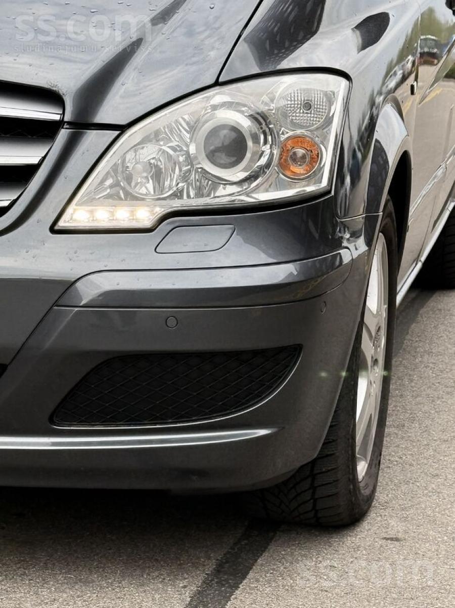 Pelēks Mercedes-Benz Viano 2016 Rīga, ar dzinēja tilpumu 3.00 L un nobraukumu 247 tūkst. km par 14800 €, foto 9 vietnē AUTOMOTO.COM.LV