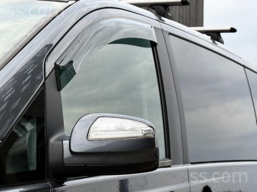 Pelēks Mercedes-Benz Viano 2016 Rīga, ar dzinēja tilpumu 3.00 L un nobraukumu 247 tūkst. km par 14800 €, foto 11 vietnē AUTOMOTO.COM.LV