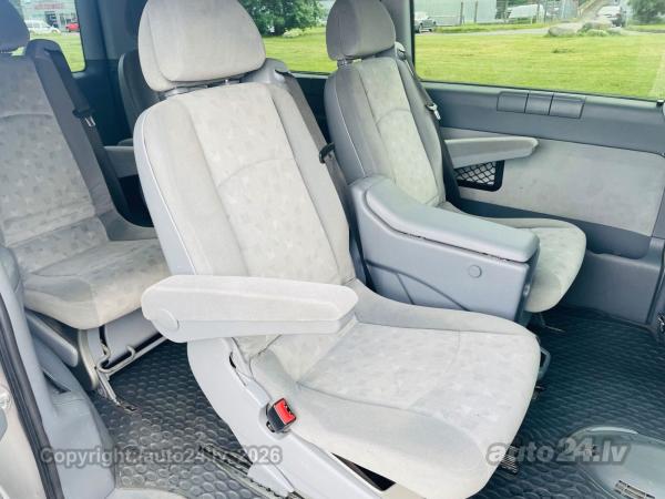 Grey Mercedes-Benz Viano 2006 in Tallinn, with an engine capacity of 2.10 L and mileage of 320 thousand km for 5900 €, photo 9 on AUTOMOTO.COM.LV