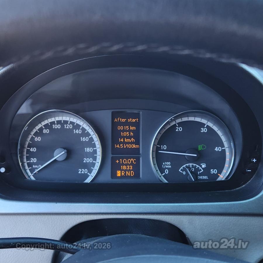 Pelēks Mercedes-Benz Viano 2007 Tallina, ar dzinēja tilpumu 2.10 L un nobraukumu 365 tūkst. km par 7000 €, foto 9 vietnē AUTOMOTO.COM.LV