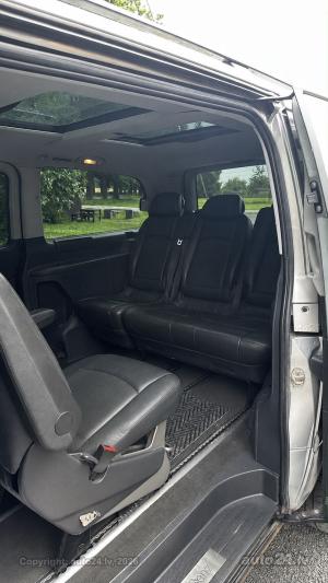 Pelēks Mercedes-Benz Viano 2007 Tallina, ar dzinēja tilpumu 2.10 L un nobraukumu 385 tūkst. km par 8900 €, foto 9 vietnē AUTOMOTO.COM.LV
