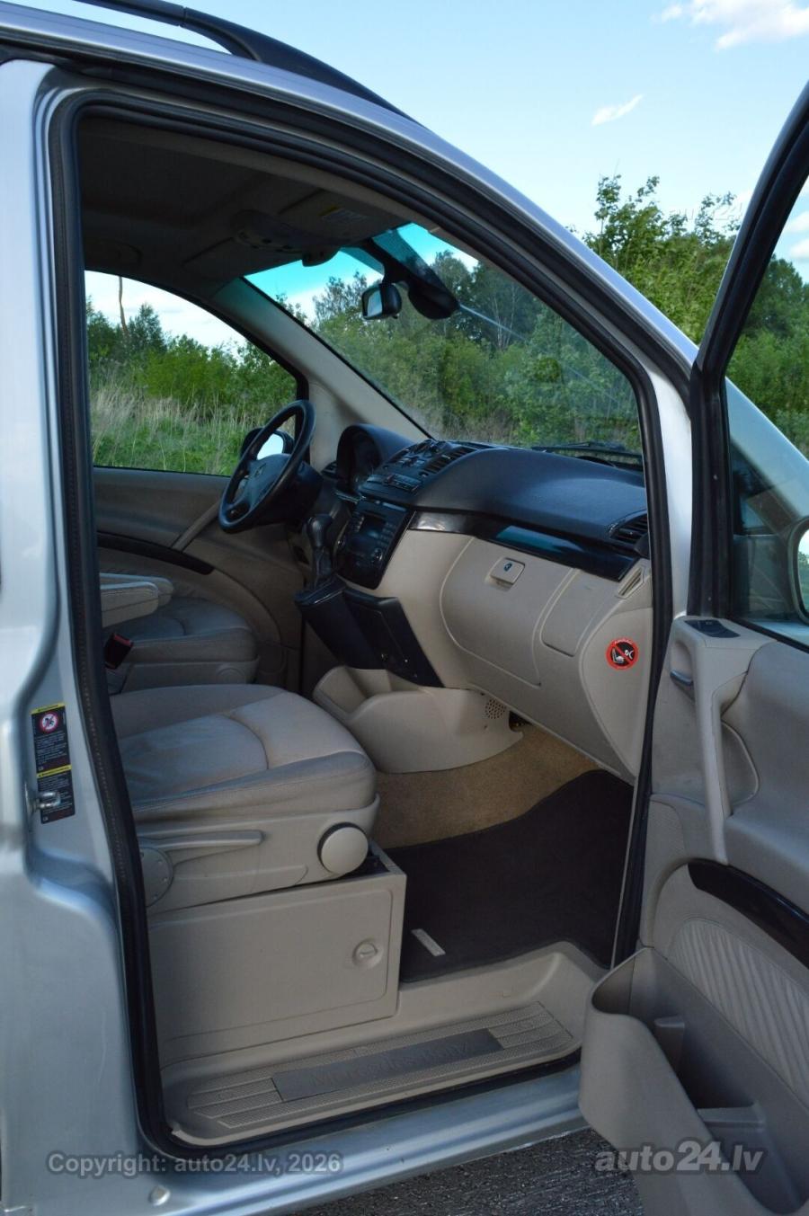 Grey Mercedes-Benz Viano 2008 in Tartu, with an engine capacity of 3.00 L and mileage of 354 thousand km for 4990 €, photo 15 on AUTOMOTO.COM.LV