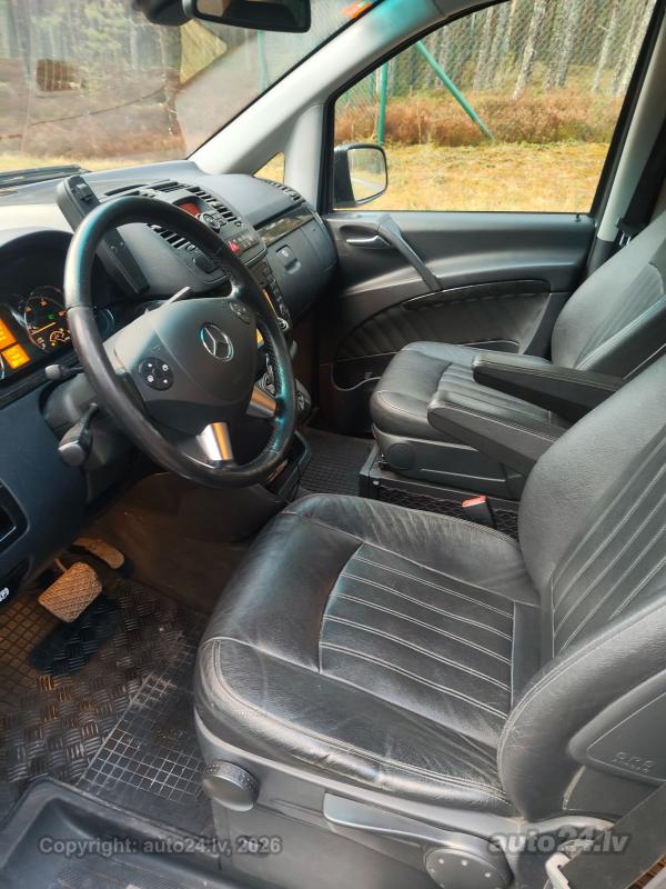 Pelēks Mercedes-Benz Viano 2011 Rīga, ar dzinēja tilpumu 3.00 L un nobraukumu 273 tūkst. km par 12900 €, foto 4 vietnē AUTOMOTO.COM.LV