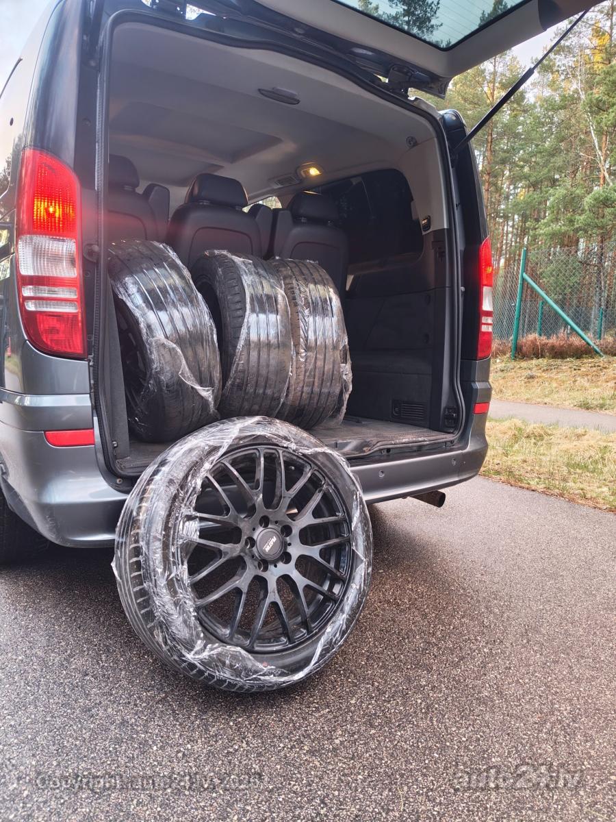 Grey Mercedes-Benz Viano 2011 in Riga, with an engine capacity of 3.00 L and mileage of 273 thousand km for 12900 €, photo 9 on AUTOMOTO.COM.LV