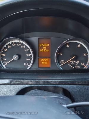 Grey Mercedes-Benz Viano 2011 in Riga, with an engine capacity of 3.00 L and mileage of 273 thousand km for 12900 €, photo 14 on AUTOMOTO.COM.LV