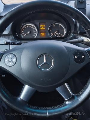 Grey Mercedes-Benz Viano 2011 in Riga, with an engine capacity of 3.00 L and mileage of 273 thousand km for 12900 €, photo 17 on AUTOMOTO.COM.LV