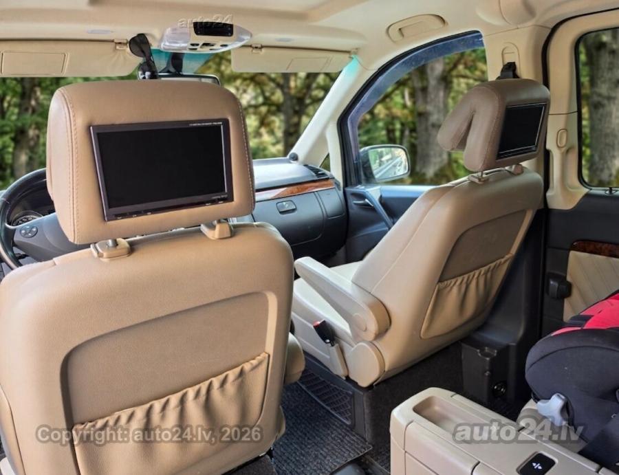 Grey Mercedes-Benz Viano 2011 in Tallinn, with an engine capacity of 2.10 L and mileage of 210 thousand km for 29000 €, photo 12 on AUTOMOTO.COM.LV