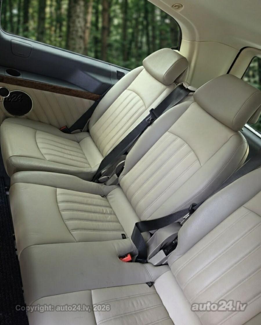 Grey Mercedes-Benz Viano 2011 in Tallinn, with an engine capacity of 2.10 L and mileage of 210 thousand km for 29000 €, photo 13 on AUTOMOTO.COM.LV