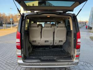 Pelēks Mercedes-Benz Viano 2013 Tallina, ar dzinēja tilpumu 2.20 L un nobraukumu 200 tūkst. km par 19990 €, foto 26 vietnē AUTOMOTO.COM.LV