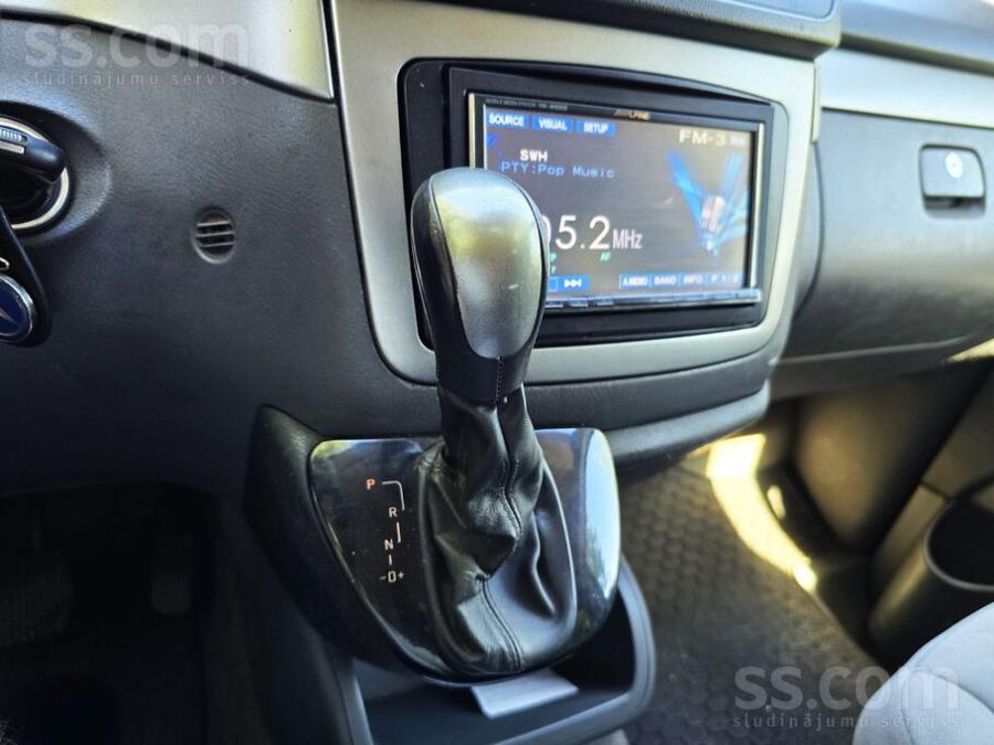 Mercedes-Benz Viano 2004 in Riga, with an engine capacity of 2.20 L and mileage of 305 thousand km for 4900 €, photo 20 on AUTOMOTO.COM.LV