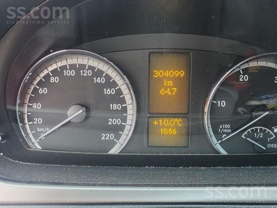 Mercedes-Benz Viano 2012 Rīga, ar dzinēja tilpumu 3.00 L un nobraukumu 304 tūkst. km par 7300 €, foto 3 vietnē AUTOMOTO.COM.LV