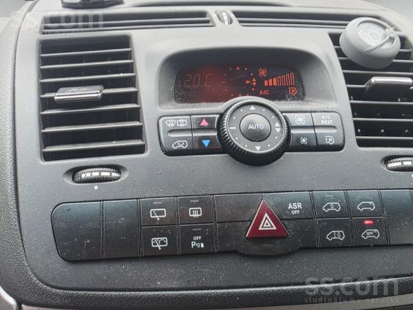 Mercedes-Benz Viano 2012 in Riga, with an engine capacity of 3.00 L and mileage of 304 thousand km for 7300 €, photo 3 on AUTOMOTO.COM.LV