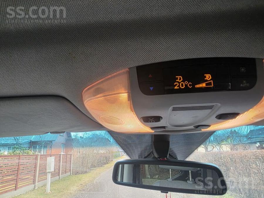 Mercedes-Benz Viano 2012 Rīga, ar dzinēja tilpumu 3.00 L un nobraukumu 304 tūkst. km par 7300 €, foto 8 vietnē AUTOMOTO.COM.LV
