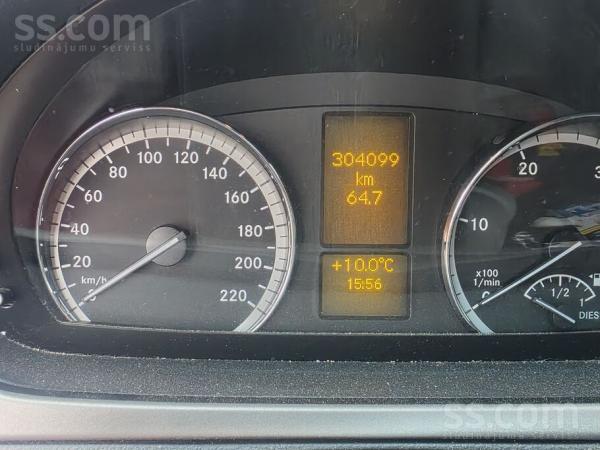 Mercedes-Benz Viano 2012 Rīga, ar dzinēja tilpumu 3.00 L un nobraukumu 304 tūkst. km par 6600 €, foto 2 vietnē AUTOMOTO.COM.LV
