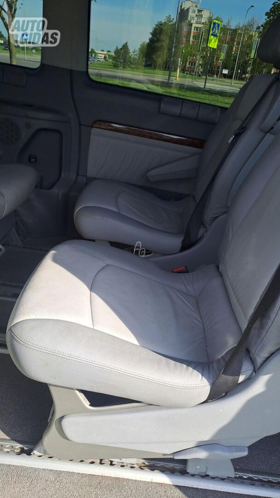 Mercedes-Benz Viano 2005 Viļņa, ar dzinēja tilpumu 2.10 L un nobraukumu 389 tūkst. km par 5500 €, foto 18 vietnē AUTOMOTO.COM.LV