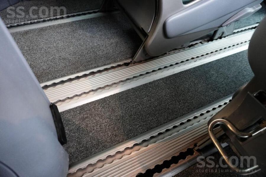 Mercedes-Benz Viano 2010 in Riga, with an engine capacity of 3.00 L and mileage of 314 thousand km for 8490 €, photo 16 on AUTOMOTO.COM.LV