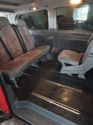 Red Mercedes-Benz Viano 2005 in Marijampole, with an engine capacity of 2.00 L and mileage of 306 thousand km for 5900 €, photo 16 on AUTOMOTO.COM.LV