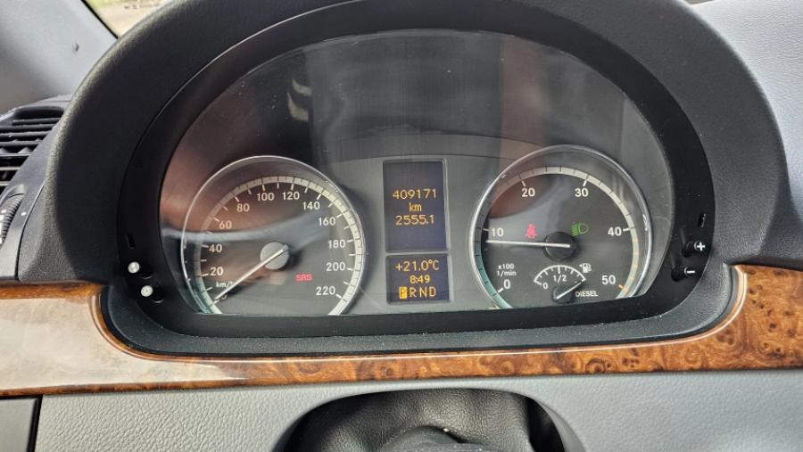 Sarkans Mercedes-Benz Viano 2008 Rīga, ar dzinēja tilpumu 2.20 L un nobraukumu 408 tūkst. km par 6550 €, foto 19 vietnē AUTOMOTO.COM.LV