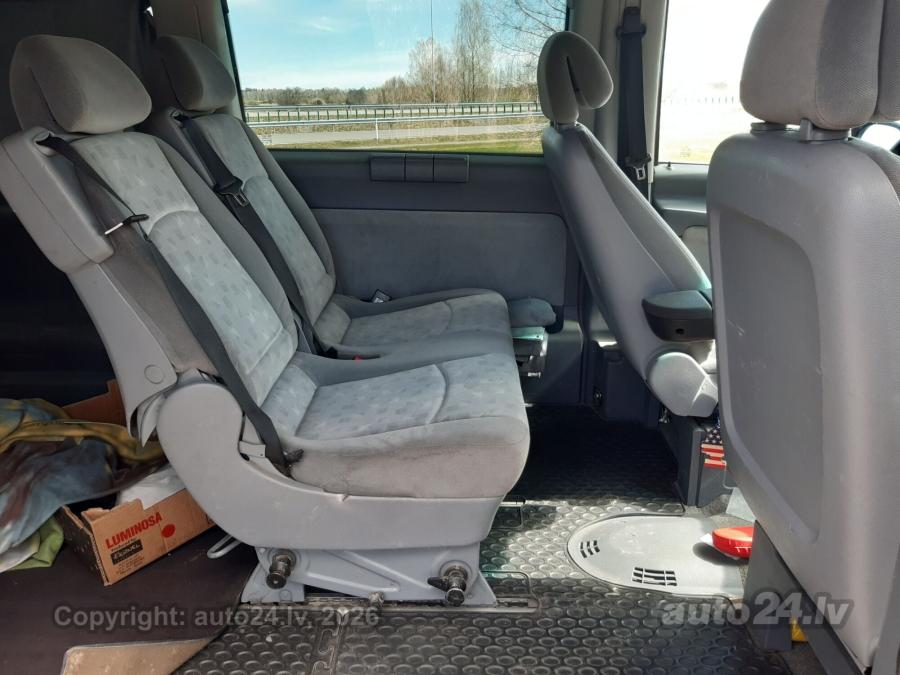 Sarkans Mercedes-Benz Viano 2004 Rakvere, ar dzinēja tilpumu 2.10 L un nobraukumu 483 tūkst. km par 4900 €, foto 8 vietnē AUTOMOTO.COM.LV