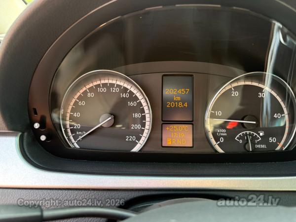 Мерседес Виано 2011 в Тарту, объемом двигателя 2.10 л и пробегом 202 тыс. км за 32000 €, фото 9 на AUTOMOTO.COM.LV