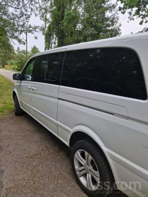 White Mercedes-Benz Viano 2012 in Jurmala, with an engine capacity of 2.20 L and mileage of 250 thousand km for 16900 €, photo 3 on AUTOMOTO.COM.LV