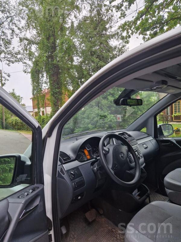 White Mercedes-Benz Viano 2012 in Jurmala, with an engine capacity of 2.20 L and mileage of 250 thousand km for 16900 €, photo 5 on AUTOMOTO.COM.LV