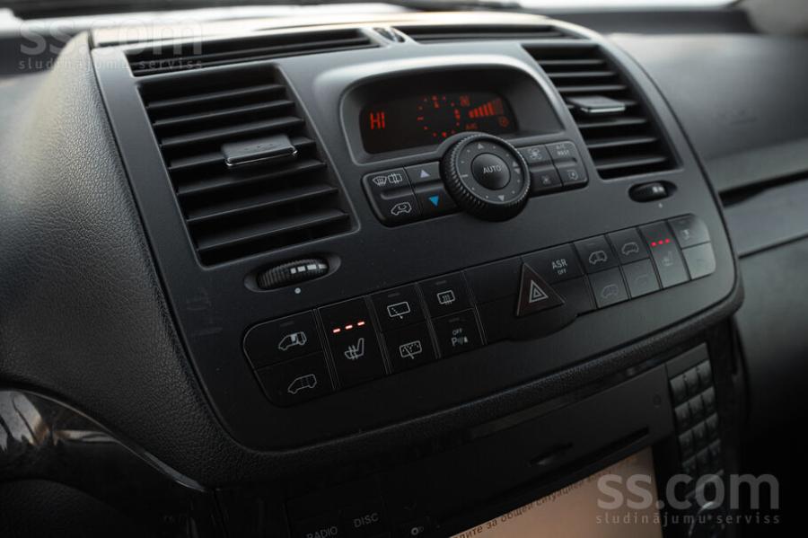 Balts Mercedes-Benz Viano 2012 Jelgava, ar dzinēja tilpumu 3.00 L un nobraukumu 395 tūkst. km par 12500 €, foto 10 vietnē AUTOMOTO.COM.LV