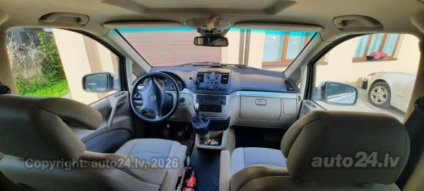 White Mercedes-Benz Viano 2009 in Tallinn, with an engine capacity of 2.10 L and mileage of 380 thousand km for 7440 €, photo 9 on AUTOMOTO.COM.LV