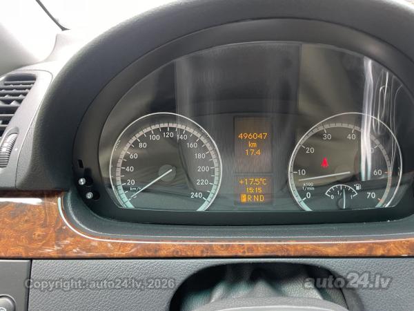 Yellow Mercedes-Benz Viano 2010 in Tallinn, with an engine capacity of 3.50 L and mileage of 496 thousand km for 6400 €, photo 8 on AUTOMOTO.COM.LV