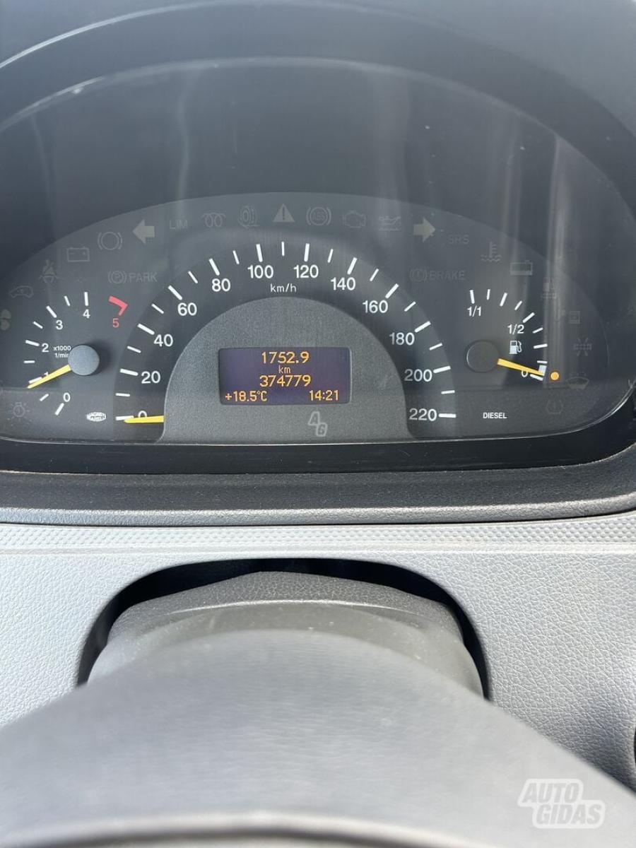 Melns Mercedes-Benz Vito 2006 Marijampole, ar dzinēja tilpumu 2.20 L un nobraukumu 375 tūkst. km par 3600 €, foto 15 vietnē AUTOMOTO.COM.LV