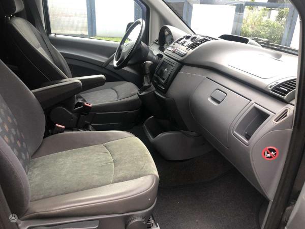 Black Mercedes-Benz Vito 2010 in Siauliai, with an engine capacity of 2.99 L and mileage of 279 thousand km for 5299 €, photo 10 on AUTOMOTO.COM.LV