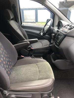 Melns Mercedes-Benz Vito 2010 Šauļi, ar dzinēja tilpumu 2.99 L un nobraukumu 279 tūkst. km par 5299 €, foto 12 vietnē AUTOMOTO.COM.LV