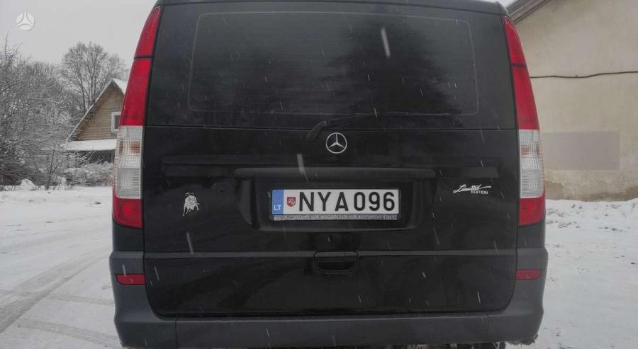 Black Mercedes-Benz Vito 2012 in Vilnius, with an engine capacity of 2.14 L and mileage of 276 thousand km for 10500 €, photo 6 on AUTOMOTO.COM.LV