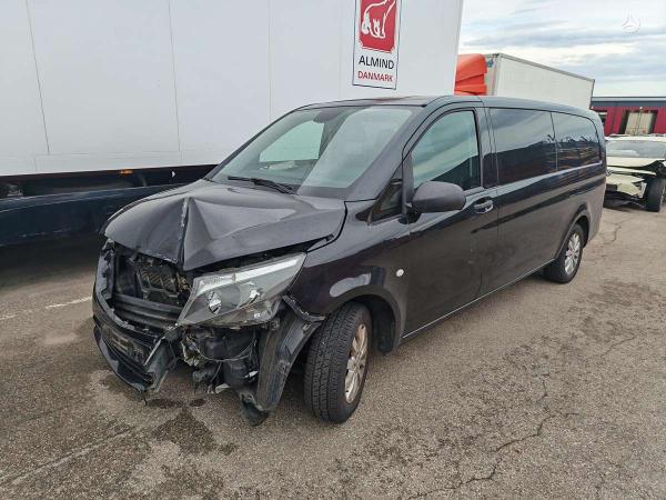 Melns Mercedes-Benz Vito 2016 Kauņa, ar dzinēja tilpumu 2.20 L un nobraukumu 250 tūkst. km par 11500 €, foto 3 vietnē AUTOMOTO.COM.LV