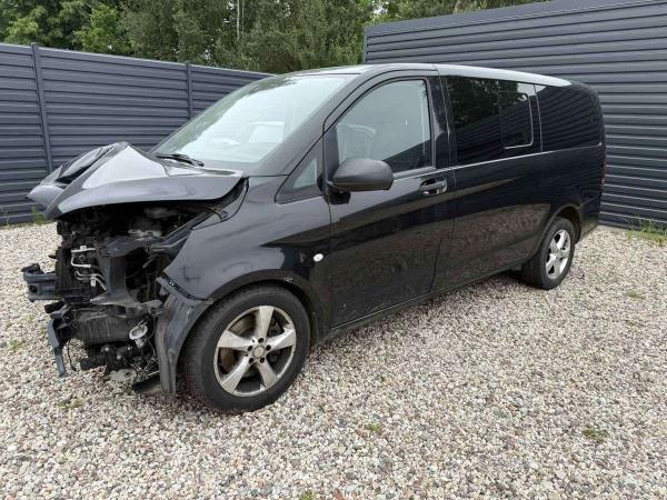 Melns Mercedes-Benz Vito 2017 Kauņa, ar dzinēja tilpumu 2.14 L un nobraukumu 221 tūkst. km par 8800 €, foto 1 vietnē AUTOMOTO.COM.LV