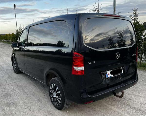Melns Mercedes-Benz Vito 2017 Viļņa, ar dzinēja tilpumu 1.60 L un nobraukumu 290 tūkst. km par 7600 €, foto 6 vietnē AUTOMOTO.COM.LV