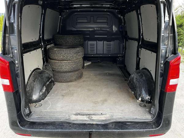 Melns Mercedes-Benz Vito 2017 Viļņa, ar dzinēja tilpumu 1.60 L un nobraukumu 290 tūkst. km par 7600 €, foto 8 vietnē AUTOMOTO.COM.LV