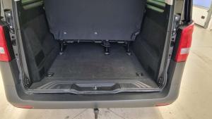 Black Mercedes-Benz Vito 2019 in Radviliskis, with an engine capacity of 1.95 L and mileage of 266 thousand km for 18089 €, photo 12 on AUTOMOTO.COM.LV