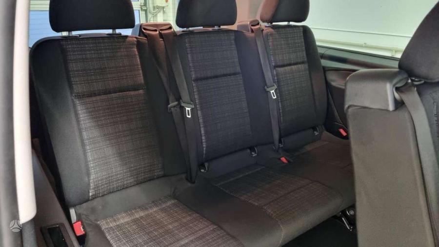 Black Mercedes-Benz Vito 2019 in Radviliskis, with an engine capacity of 1.95 L and mileage of 266 thousand km for 18089 €, photo 14 on AUTOMOTO.COM.LV