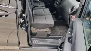 Black Mercedes-Benz Vito 2019 in Radviliskis, with an engine capacity of 1.95 L and mileage of 266 thousand km for 18089 €, photo 18 on AUTOMOTO.COM.LV