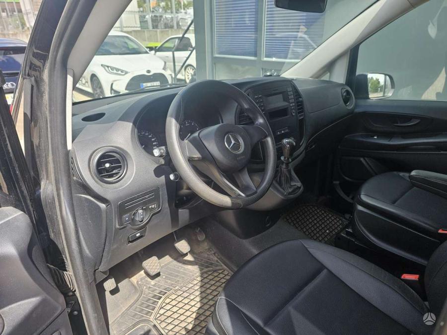 Melns Mercedes-Benz Vito 2019 Kelmė, ar dzinēja tilpumu 2.14 L un nobraukumu 321 tūkst. km par 8700 €, foto 10 vietnē AUTOMOTO.COM.LV