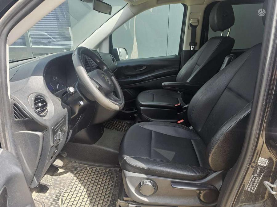 Melns Mercedes-Benz Vito 2019 Kelmė, ar dzinēja tilpumu 2.14 L un nobraukumu 321 tūkst. km par 8700 €, foto 11 vietnē AUTOMOTO.COM.LV